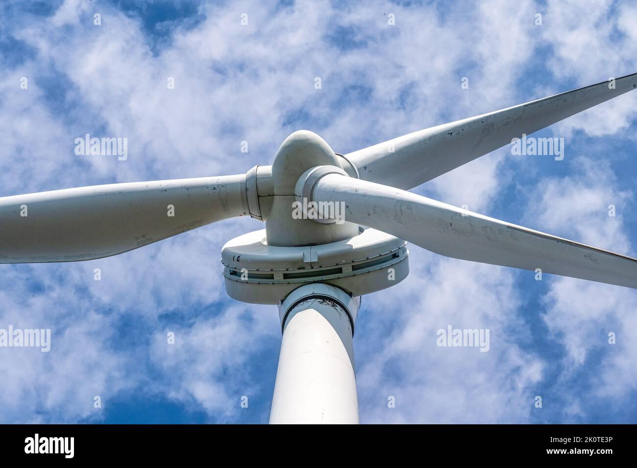Known as the Toronto WindShare ExPlace turbine, the wind turbine in ...