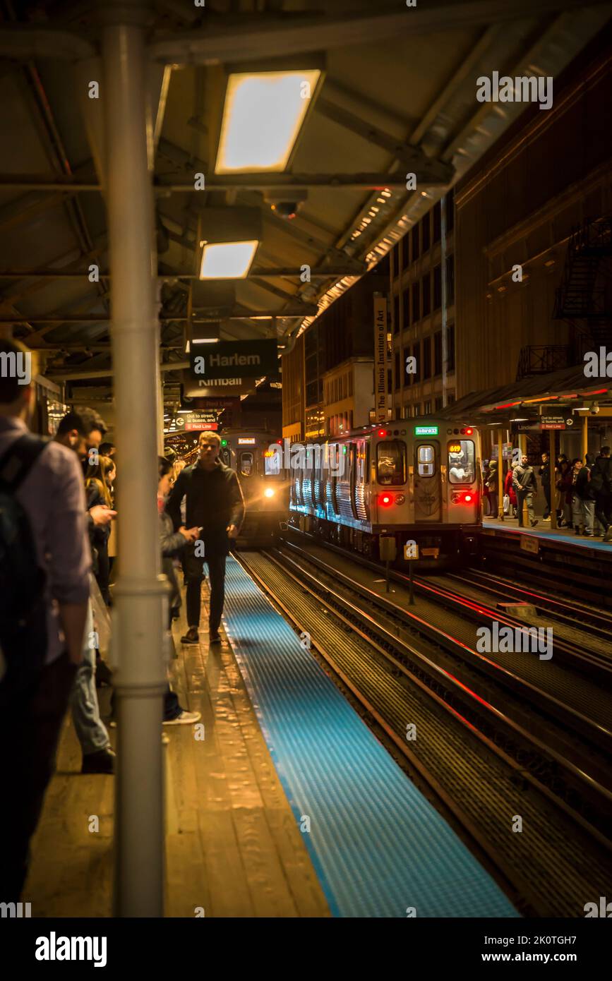 State and Lake L-railway platform, Chicago, Illinois, USA Stock Photo ...