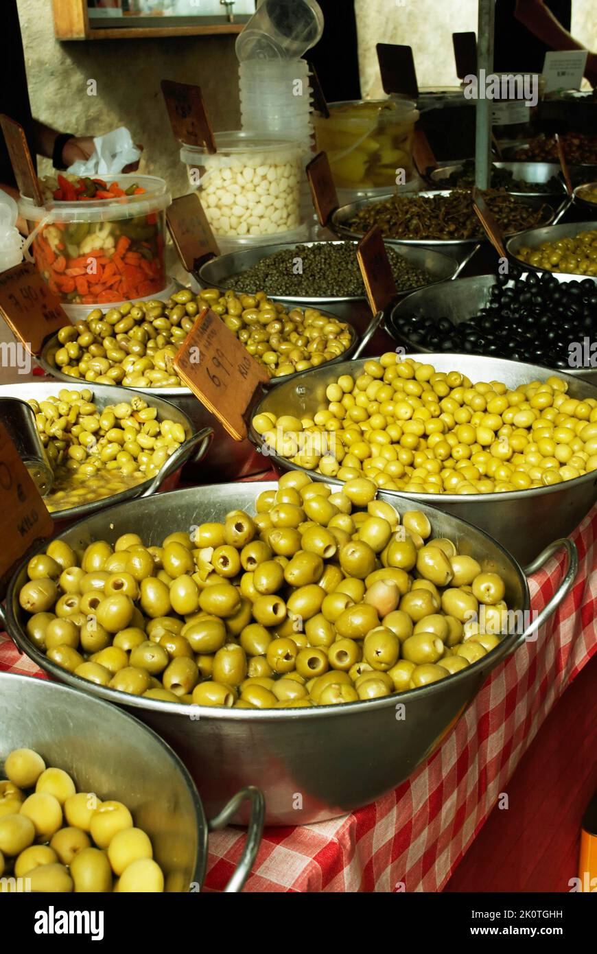 Olive display hi-res stock photography and images - Alamy