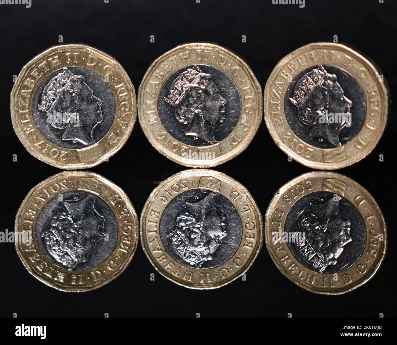 a one pound coin with the Queen on Stock Photo - Alamy