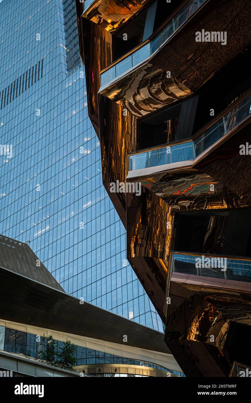 Vessel yard hi-res stock photography and images - Alamy