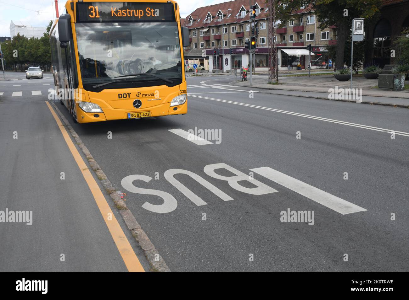 Bus lne hi-res stock photography and images - Alamy