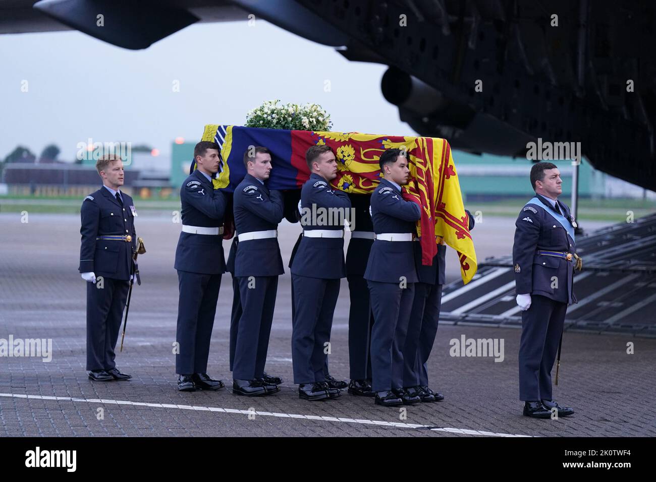 The bearer party from the Queen's Colour Squadron (63 Squadron RAF ...