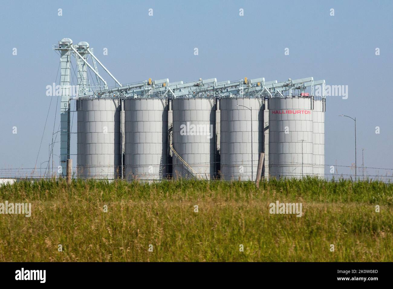 Halliburton energy services hi-res stock photography and images - Alamy