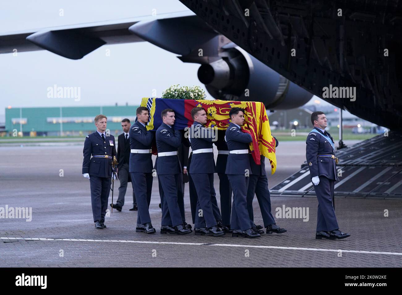 The bearer party from the Queen's Colour Squadron (63 Squadron RAF ...