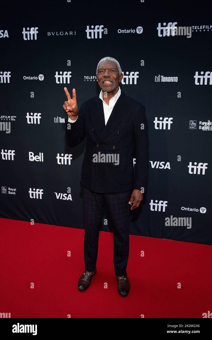 Vondie Curtis-Hall attends the "Raymond & Ray" Premiere during the 2022 ...