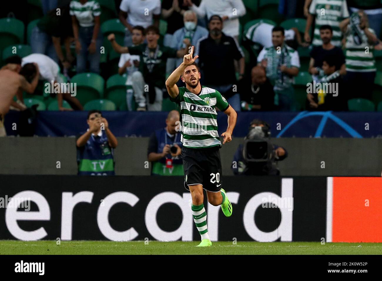 Lisbon, Portugal. 13th Sep, 2022. Paulinho of Sporting CP celebrates ...