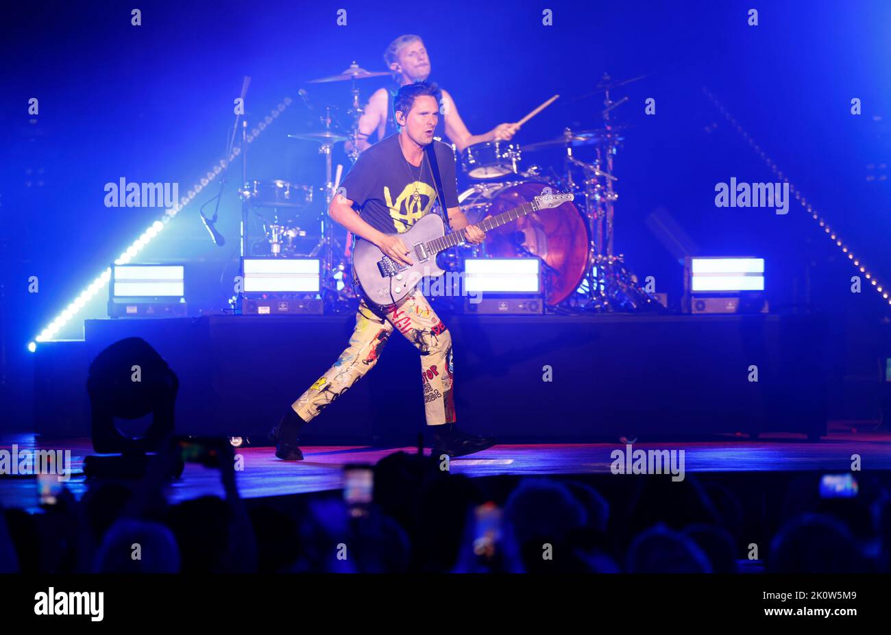 Matthew bellamy 2022 hi-res stock photography and images - Alamy