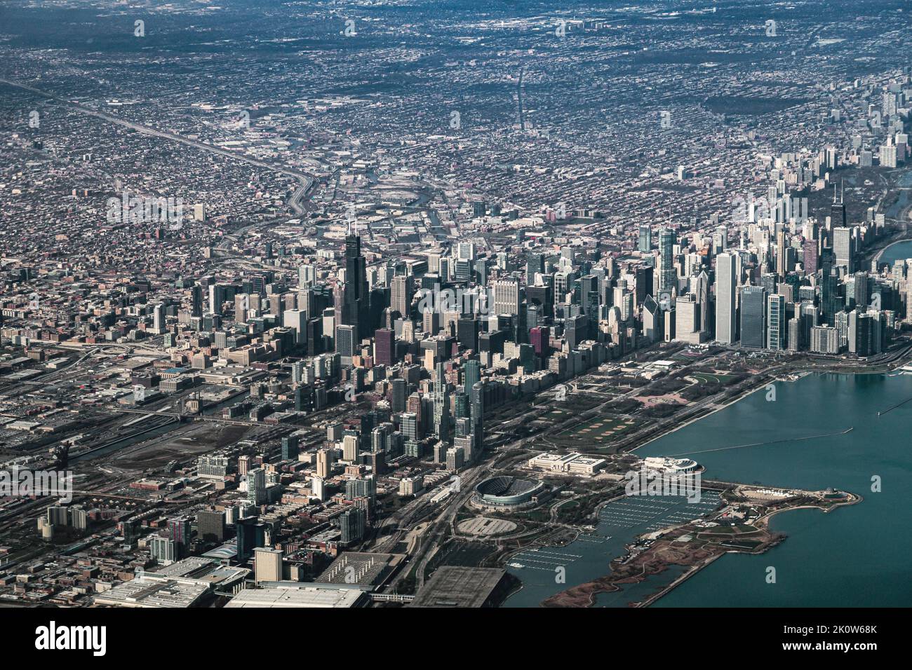Chicago skyline aerial drone hi-res stock photography and images - Alamy