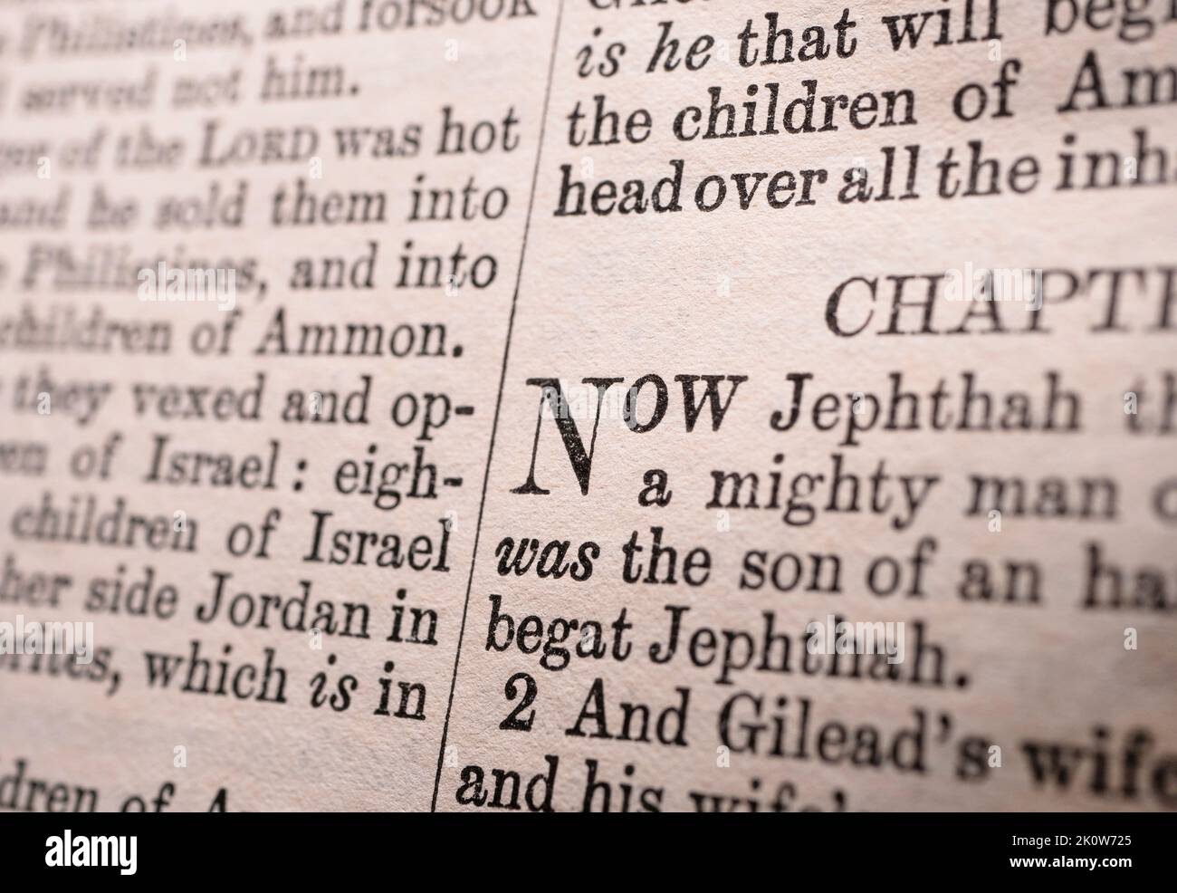 English bibles hi-res stock photography and images - Alamy