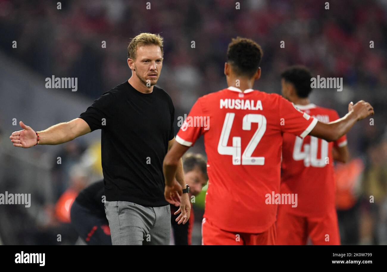 Jamal musiala bayern munich 2022 hi-res stock photography and images ...