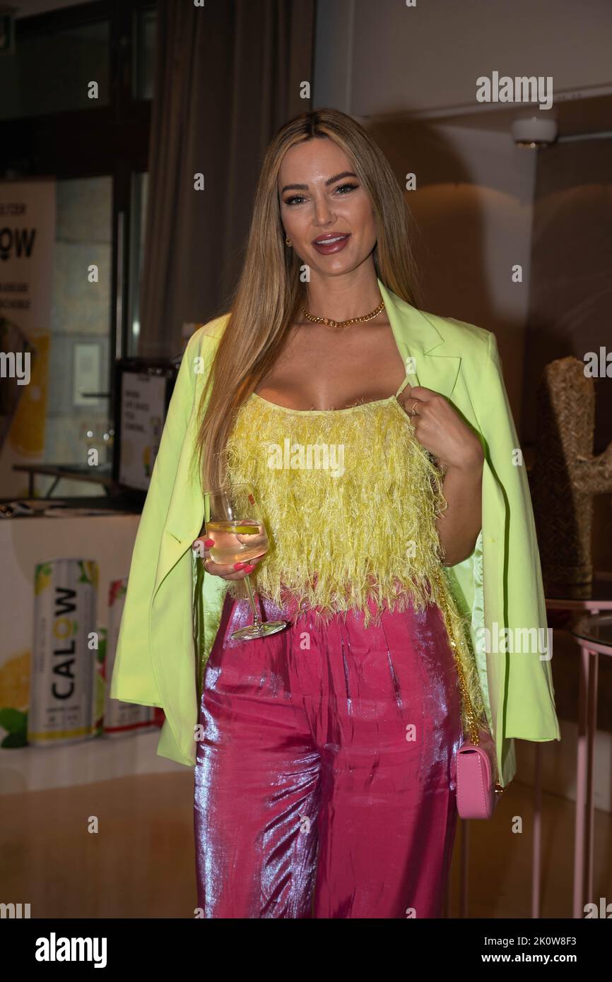 Christine Evers aka vogueuplikethis beim Mates Date Influencer Event ...