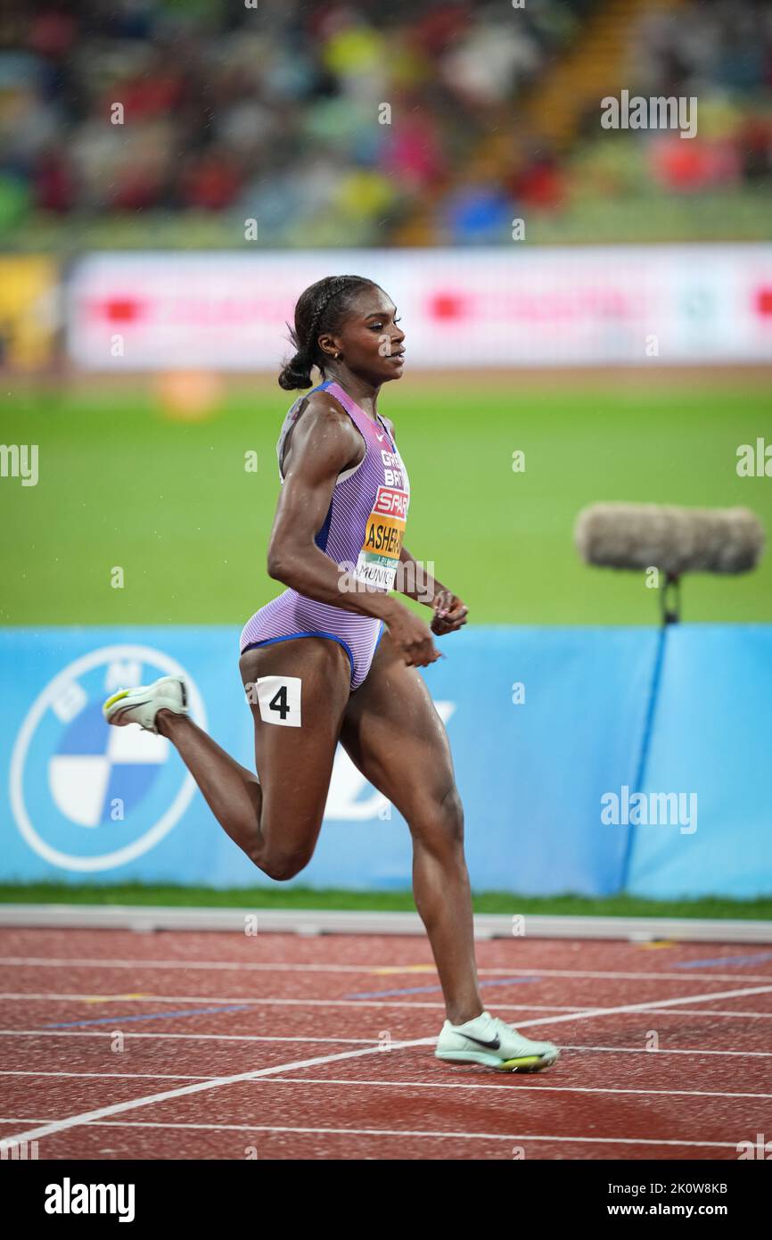 Dina Asher Smith Participating In The 200 Meters Of The European