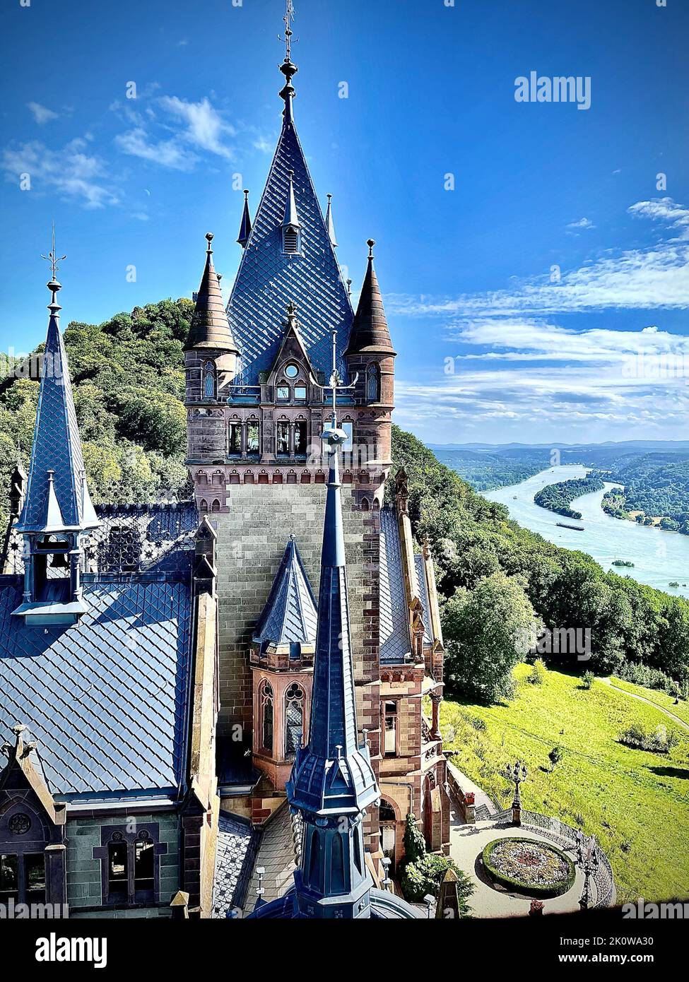 A vertical shot of the Schloss Drachenburg or Drachenburg Castle Stock ...