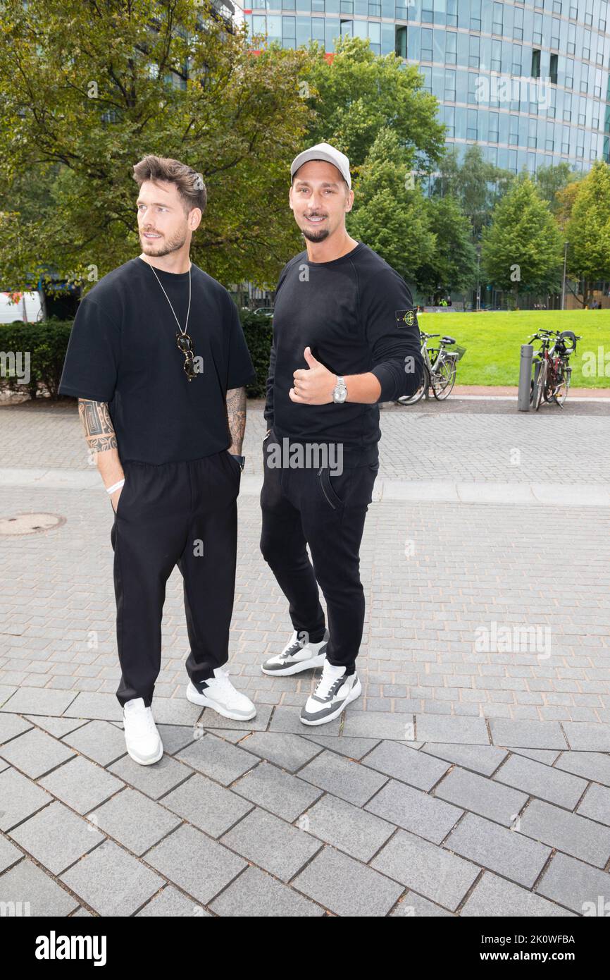 Angelo Carlucci und Sandy Fähse beim Mates Date Influencer Event auf ...