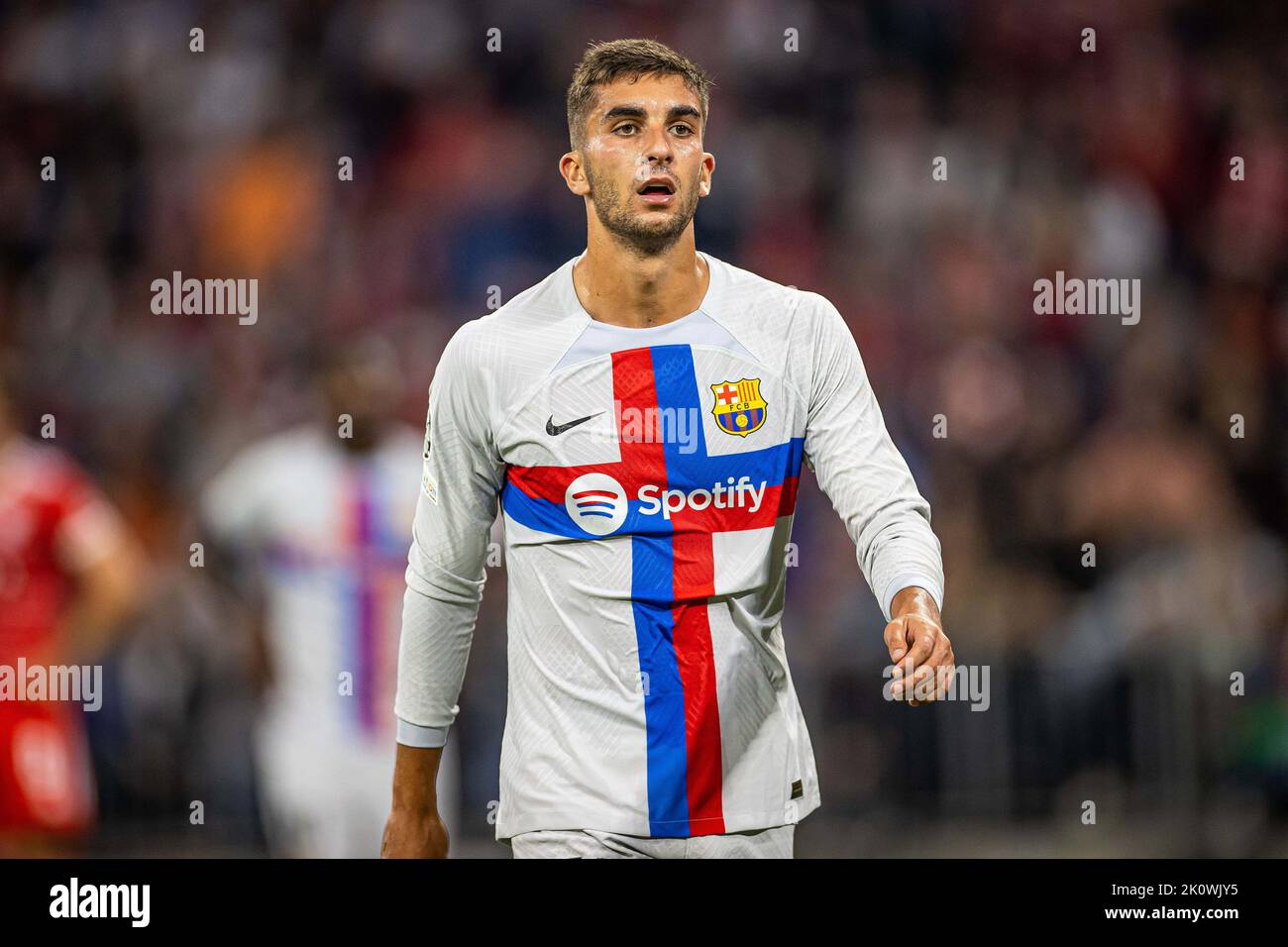 Ferran torres barcelona 2022 23 hi-res stock photography and images - Alamy