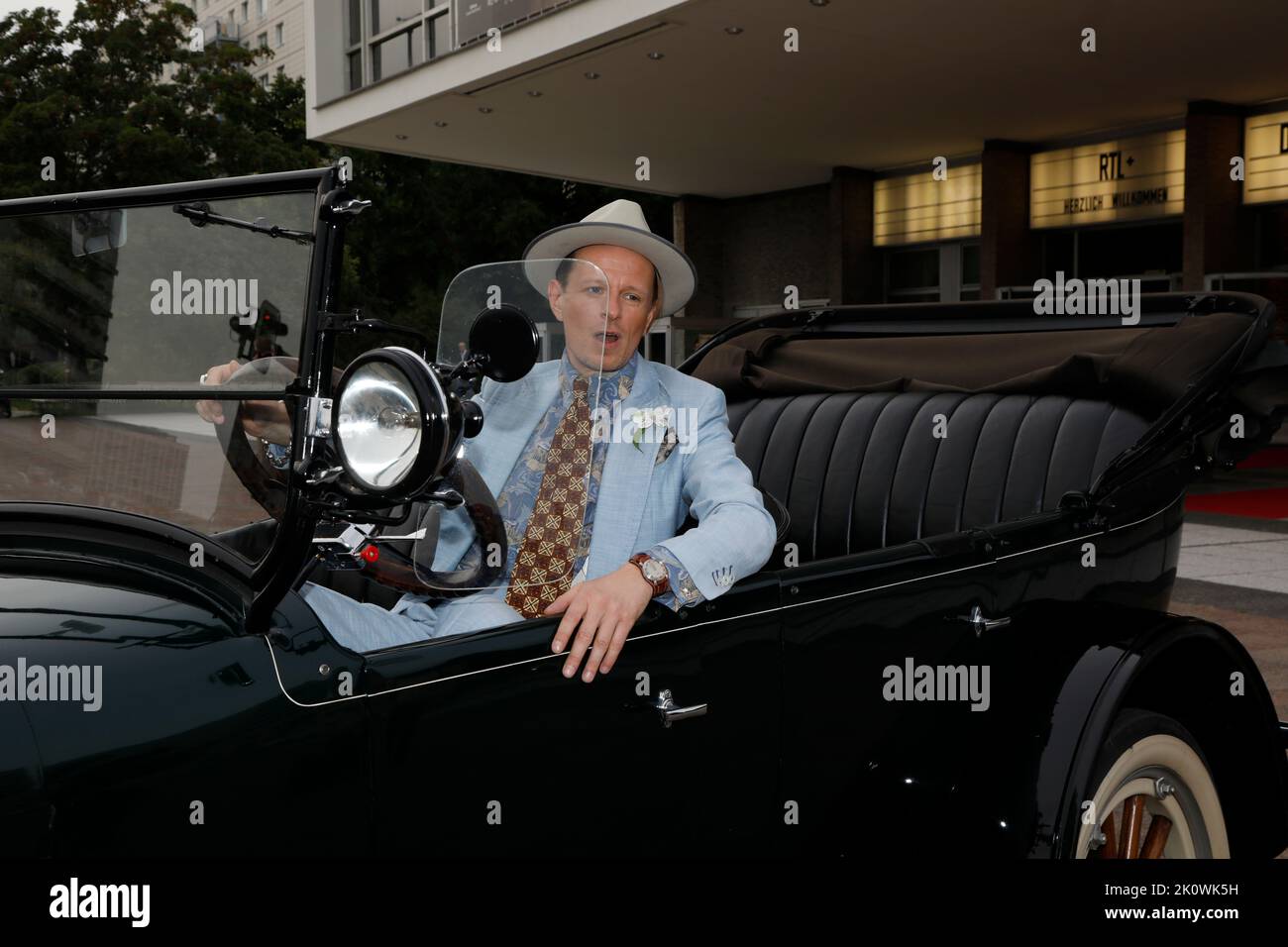 Alexander Scheer bei der Premiere der RTL TV-Serie 'Das Haus der Träume ...