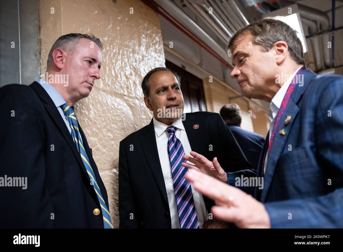 Raja krishnamoorthi 2022 hi-res stock photography and images - Alamy