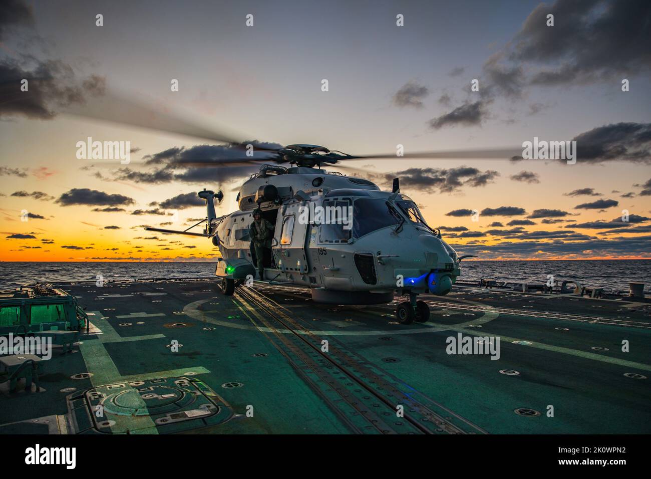 Nato frigate helicopter hi-res stock photography and images - Alamy