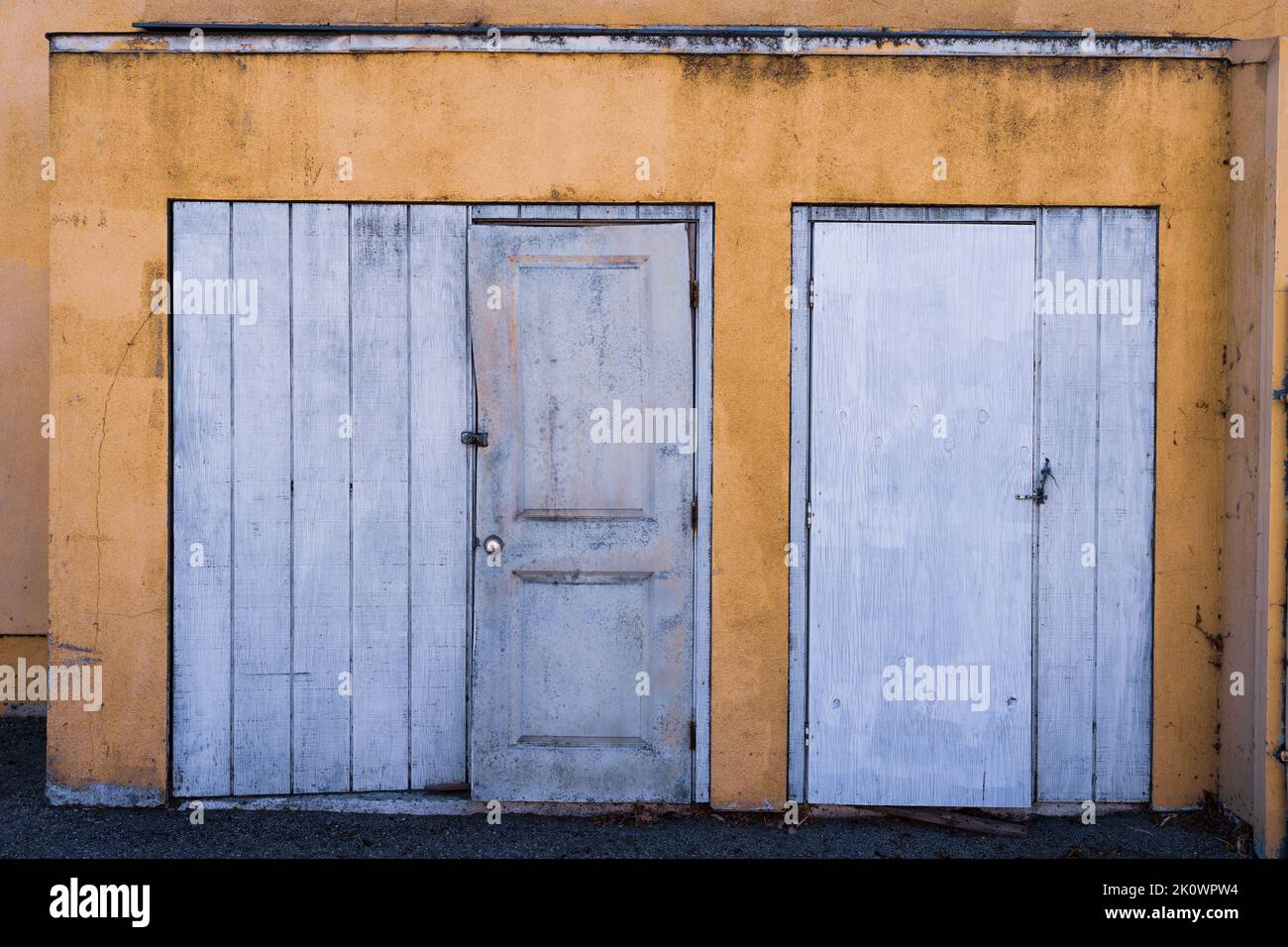 Simple garage background wall Stock Photo - Alamy