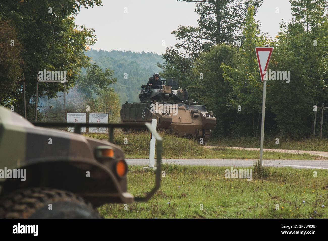 Romanian Soldiers engage U.S. Army Soldiers assigned to 1st Battalion ...