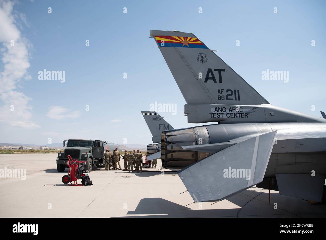Army heavy expanded mobility tactical truck hi-res stock photography ...