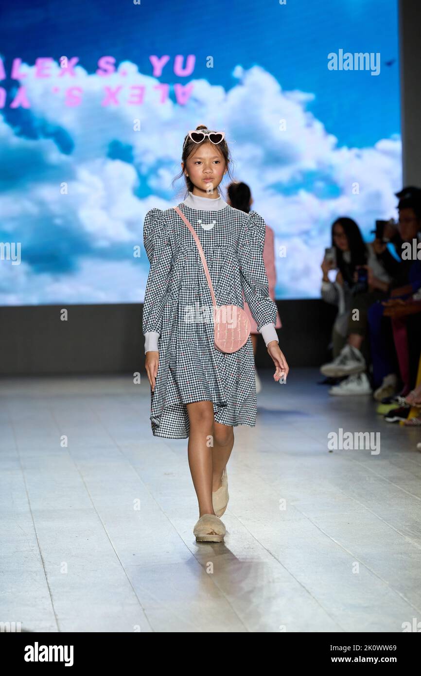 New York, NY, USA. 11th Sep, 2022. Alex S. Yu presents his runway ...