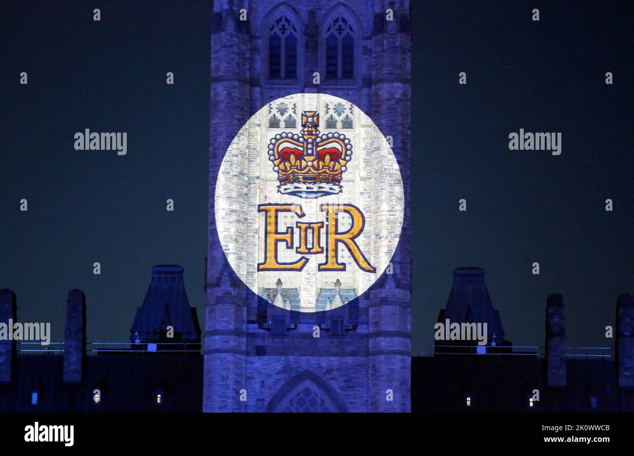 Queen cypher hi-res stock photography and images - Alamy