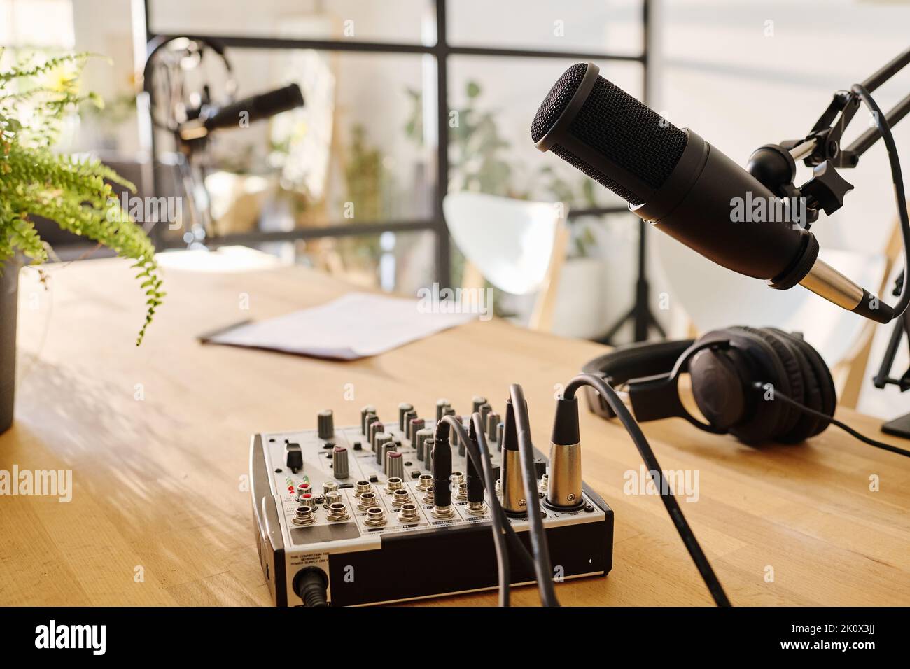 Soundboard hi-res stock photography and images - Alamy