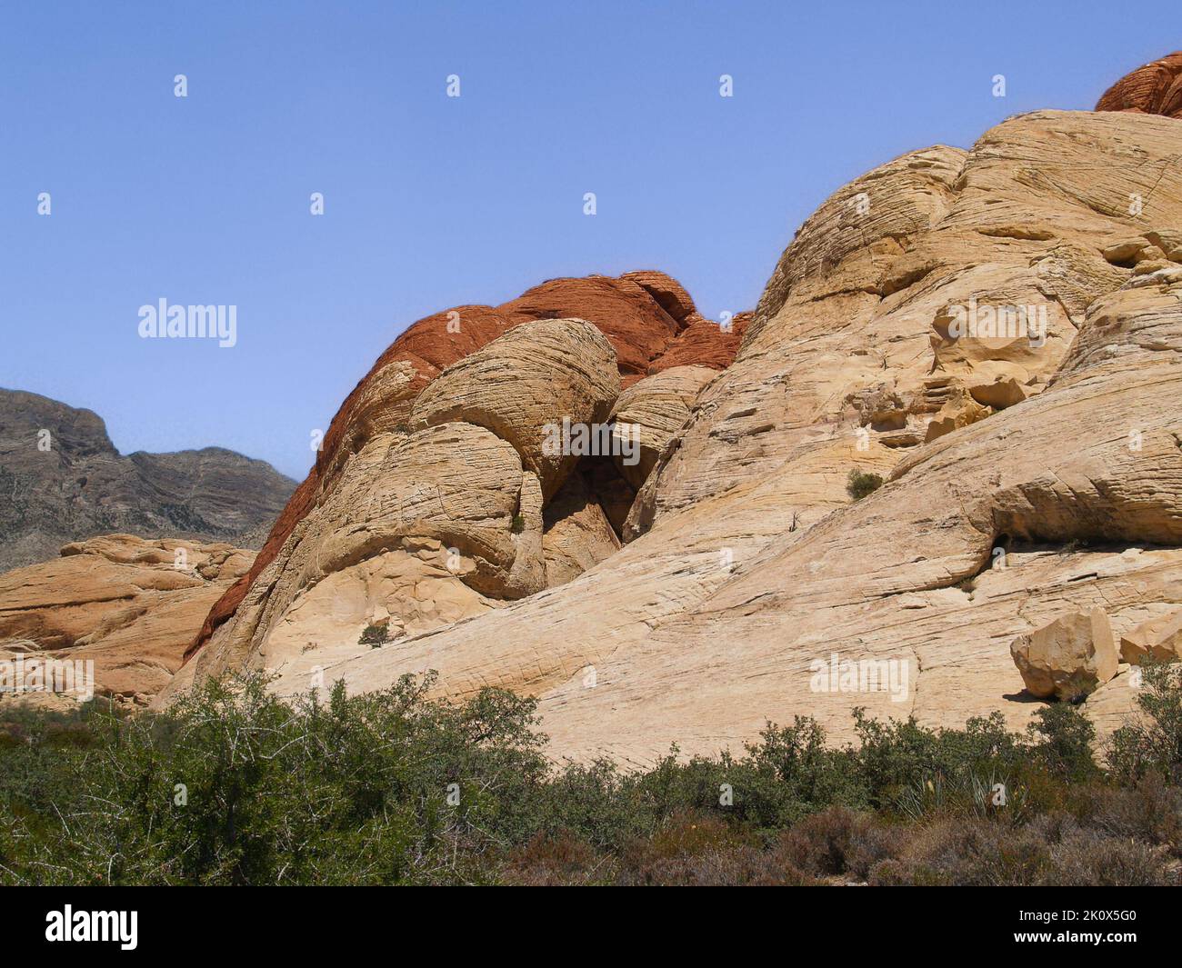 Horizontal image striated rock formation hi-res stock photography and ...