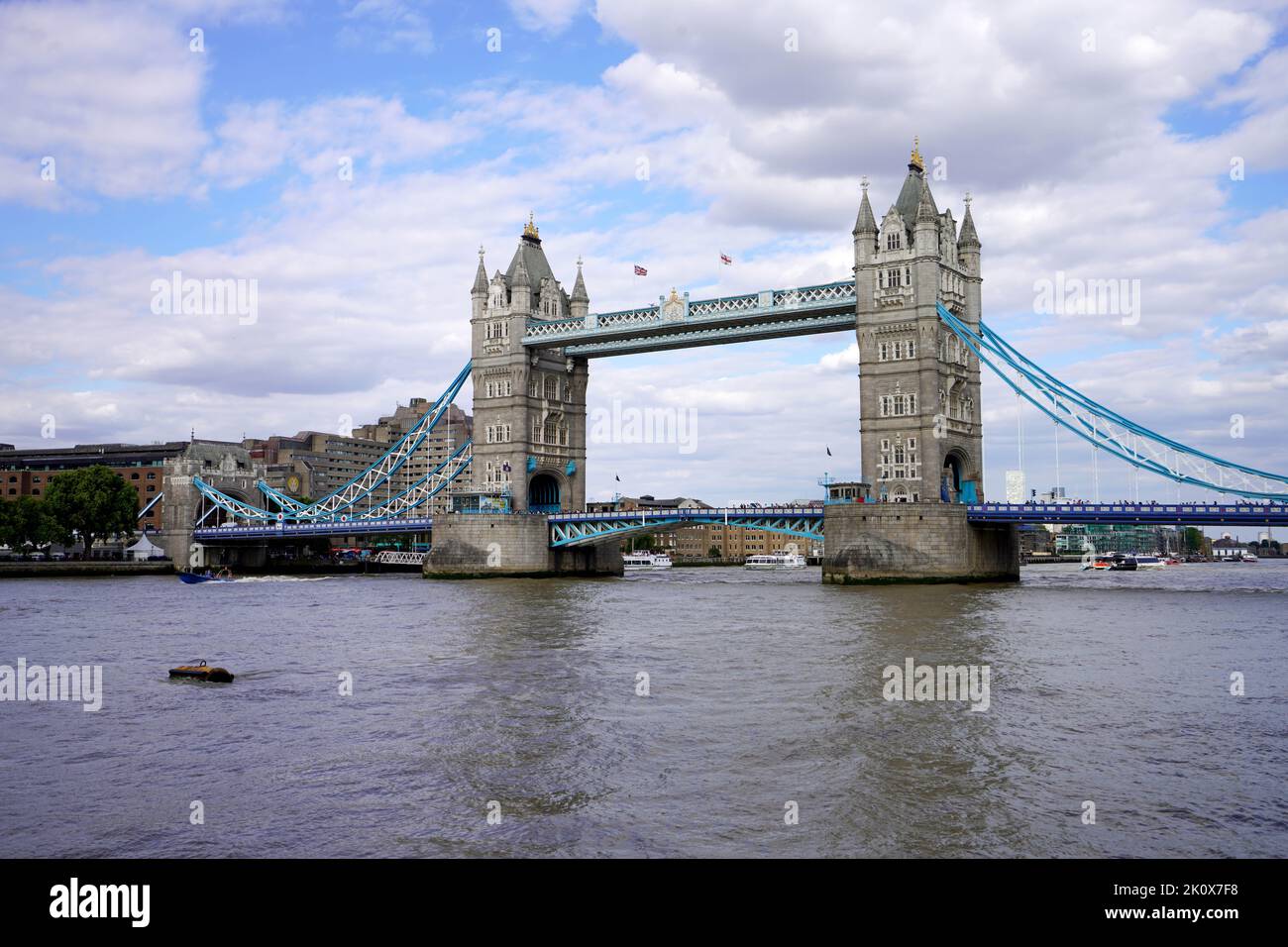Queen elizabeth ii tower bridge hi-res stock photography and images - Alamy