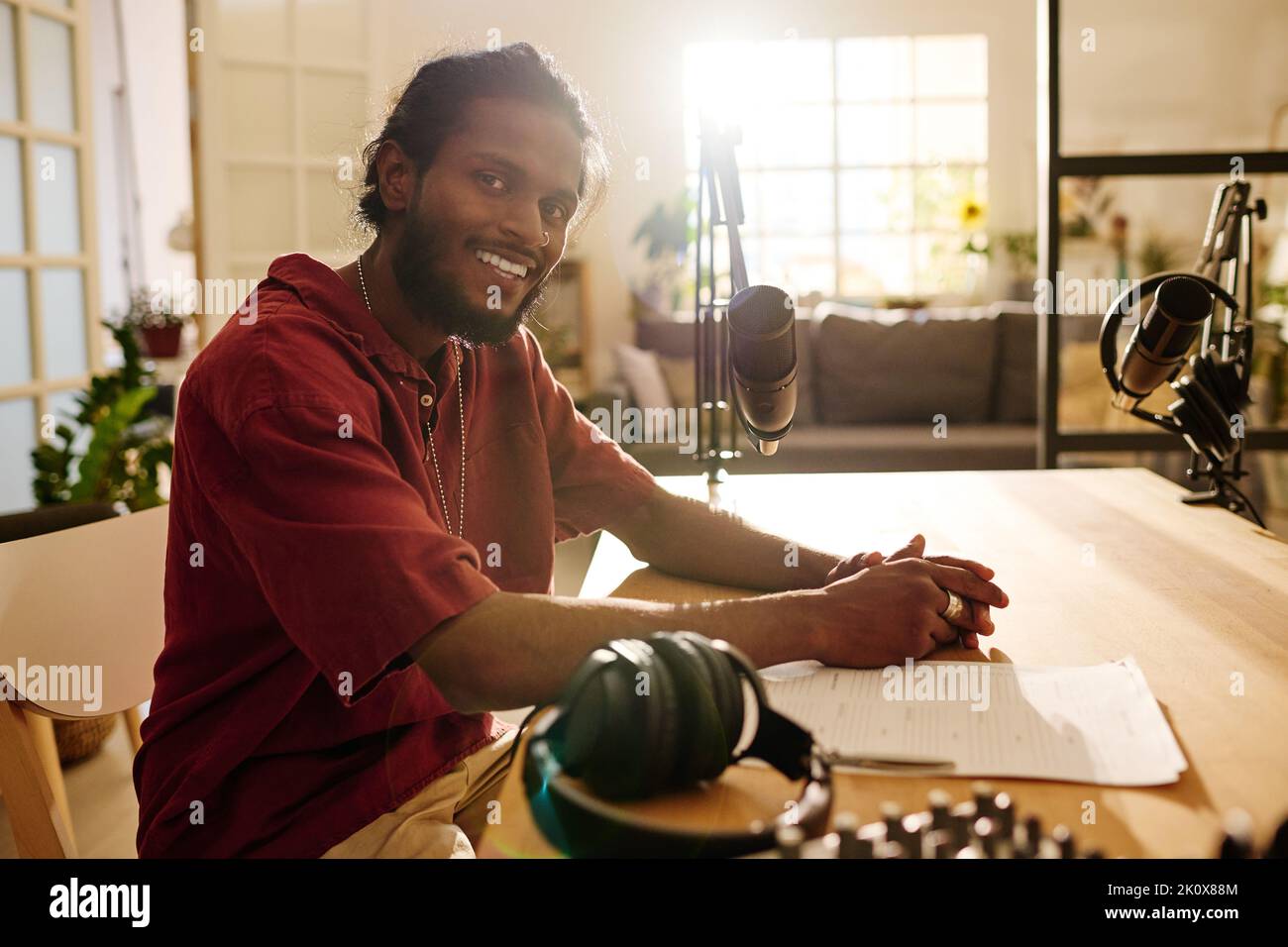 New trend in audio recording hi-res stock photography and images - Alamy