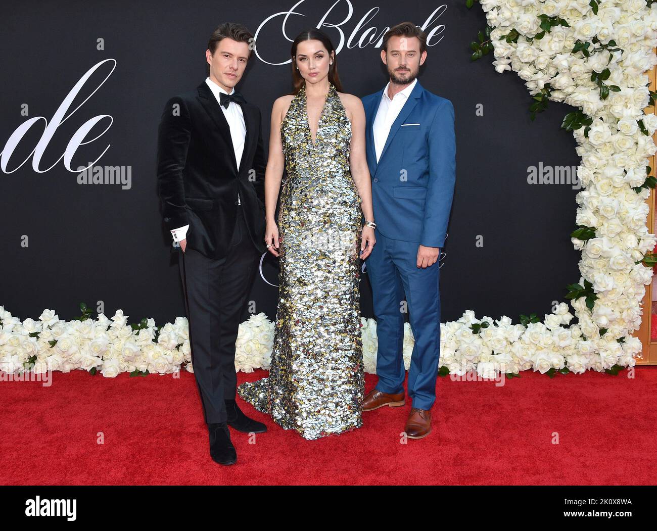 Xavier Samuel, Ana De Armas and Evan Williams arriving to the U.S ...