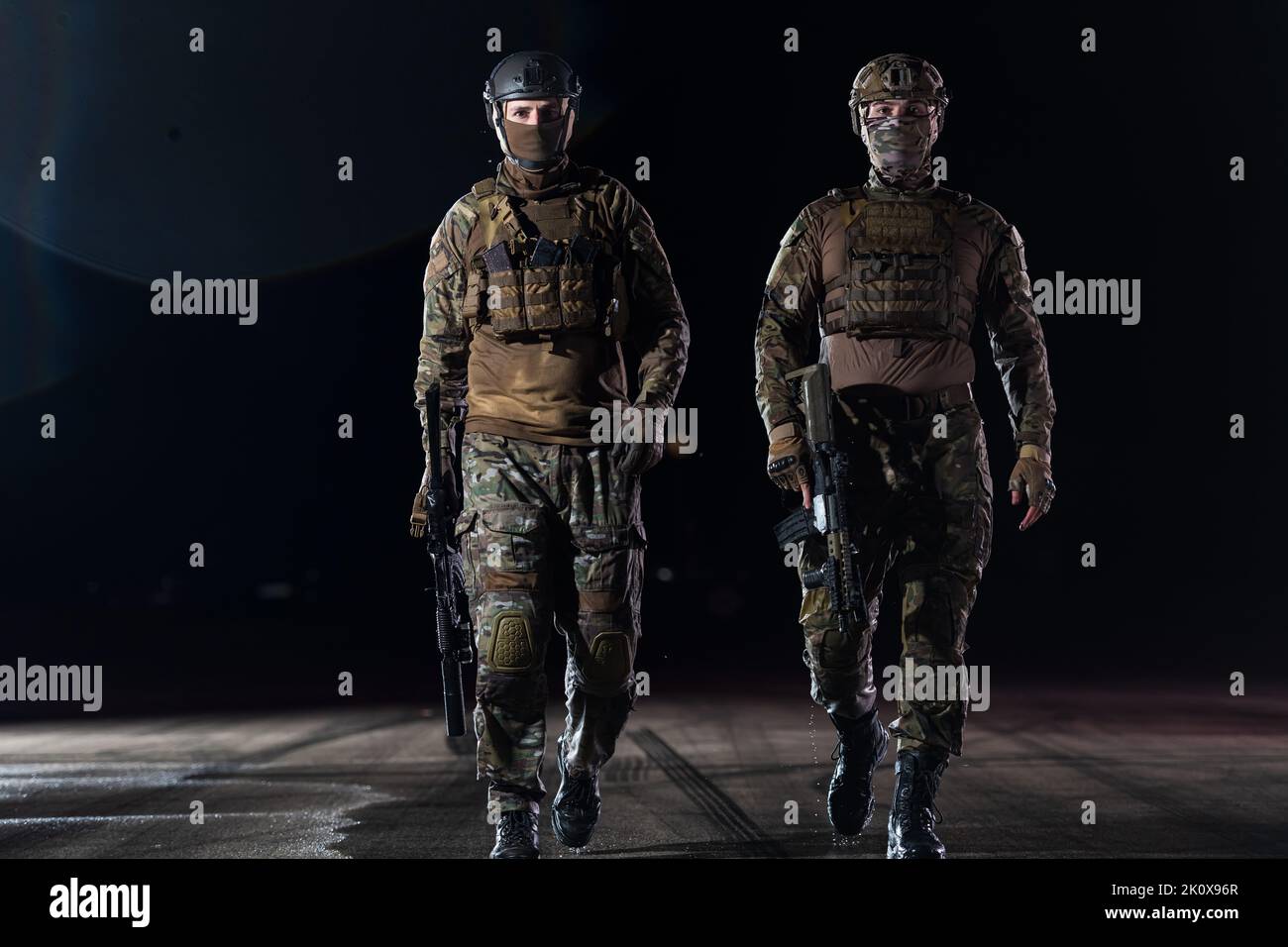 soldiers squad in night mission Stock Photo - Alamy