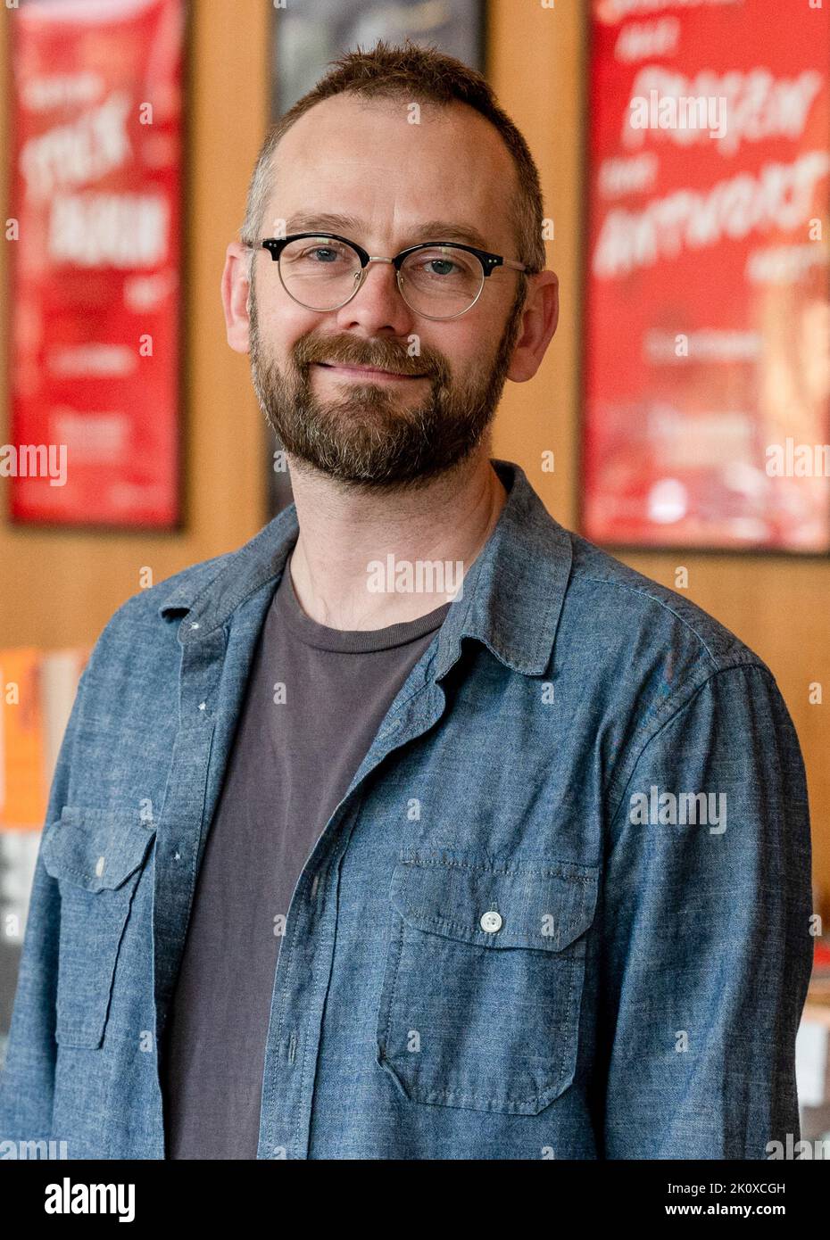 Berlin, Germany. 13th Sep, 2022. British author Sam Thompson sits ...