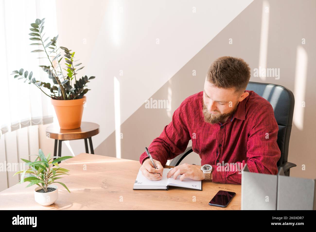 Businessman, executive director filling paper notepad, business ...