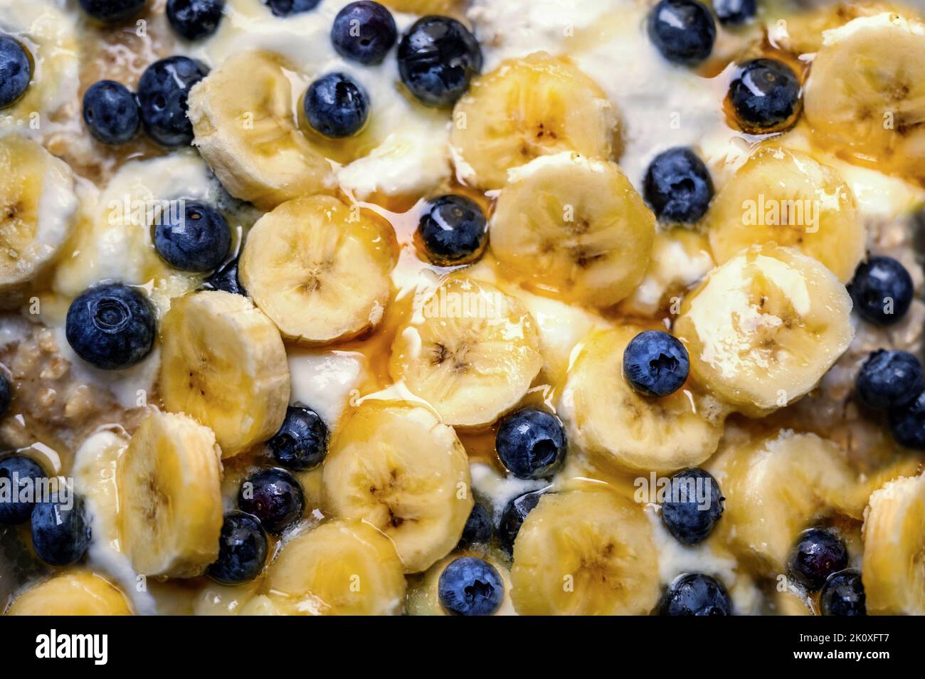 Sweet healthy dessert - sliced banana into circle with blueberry and ... Sweet healthy dessert - sliced banana into circle with blueberry and ...