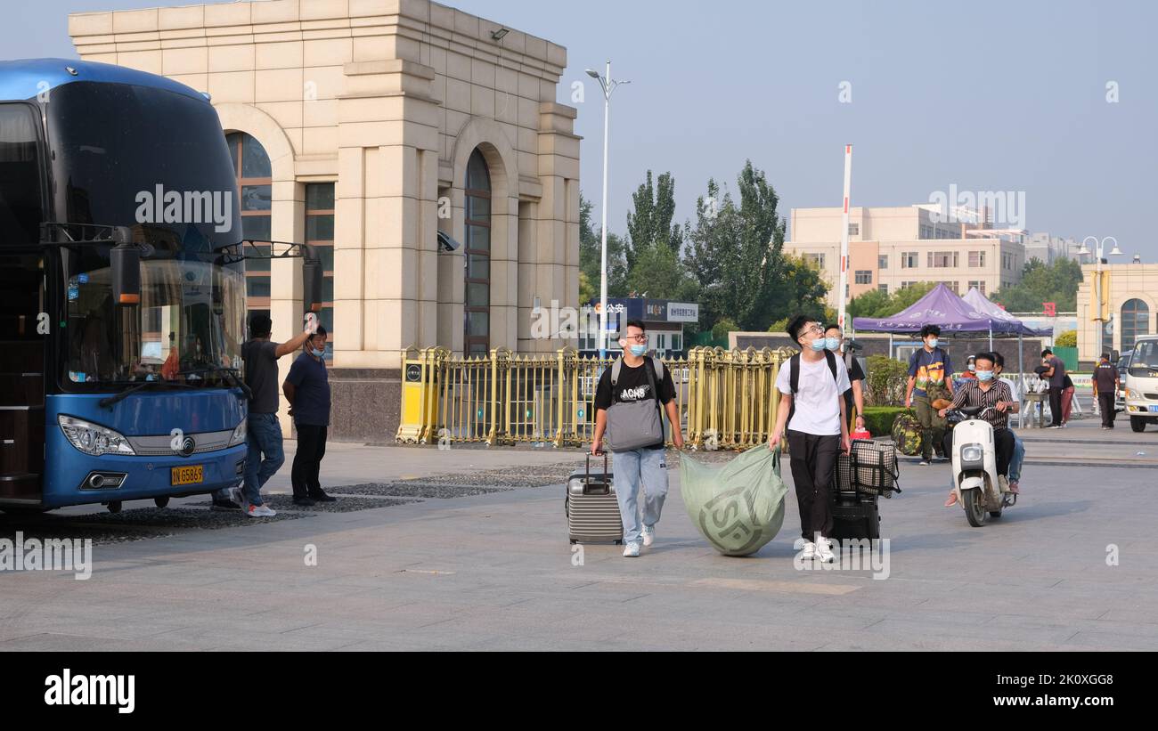 Rural teacher and students china hi-res stock photography and images ...