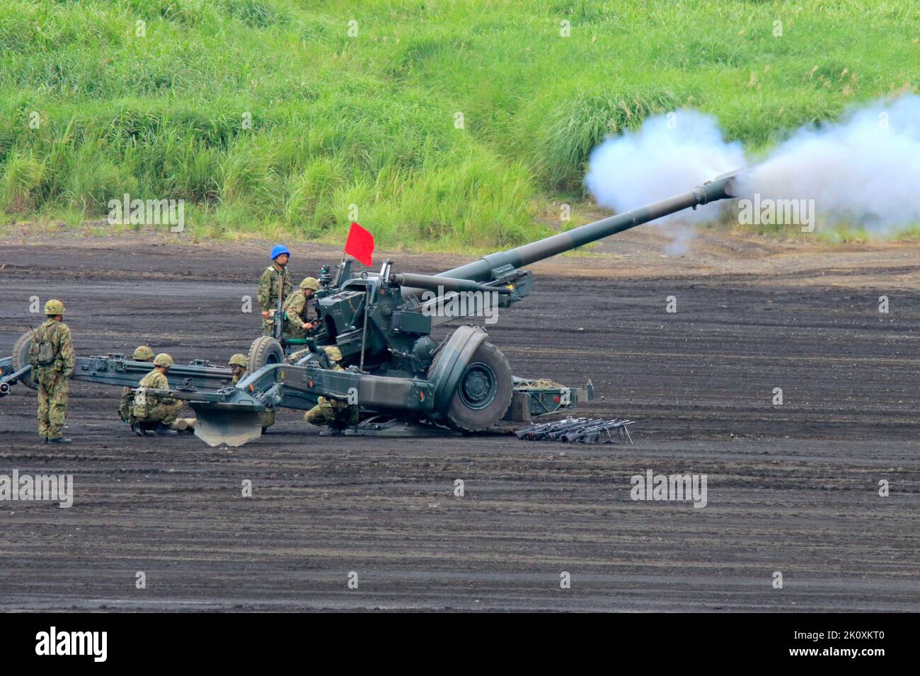 The FH70 Howitzer of JGSDF Stock Photo - Alamy