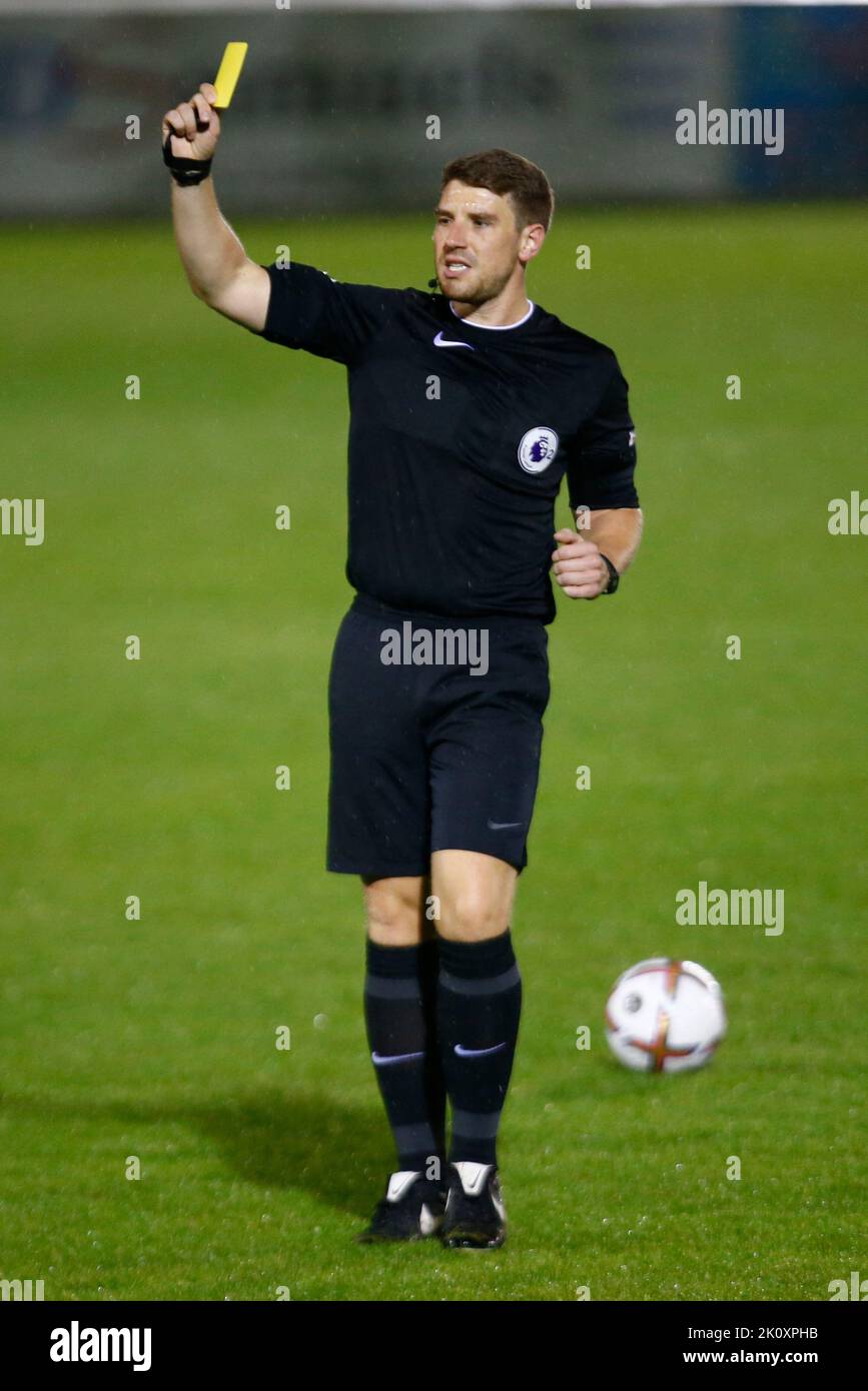 DAGENHAM ENGLAND - SEPTEMBER 13 : Referee Sam Mulhall during Premier ...