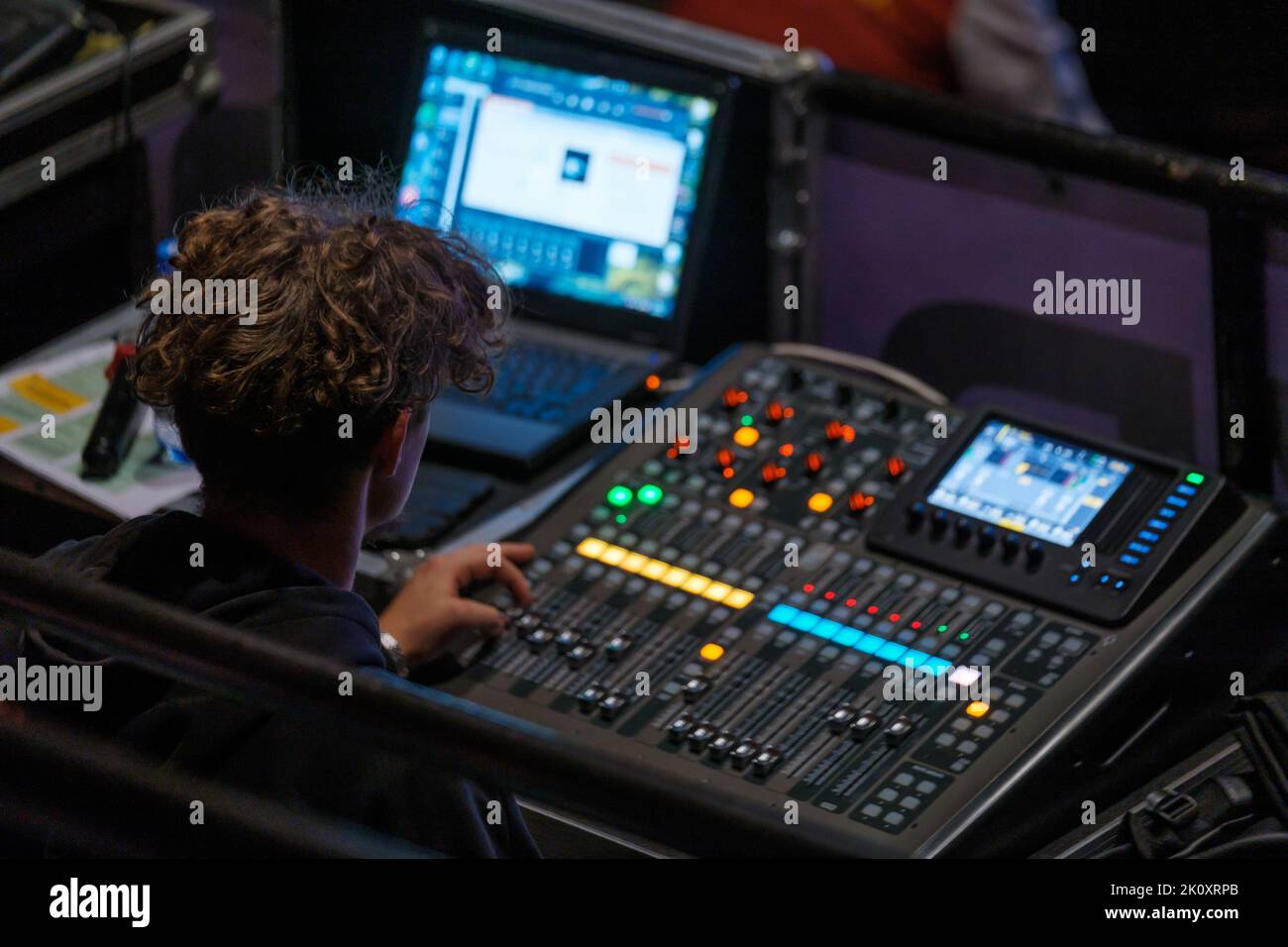 Tv broadcast control panel hi-res stock photography and images - Alamy