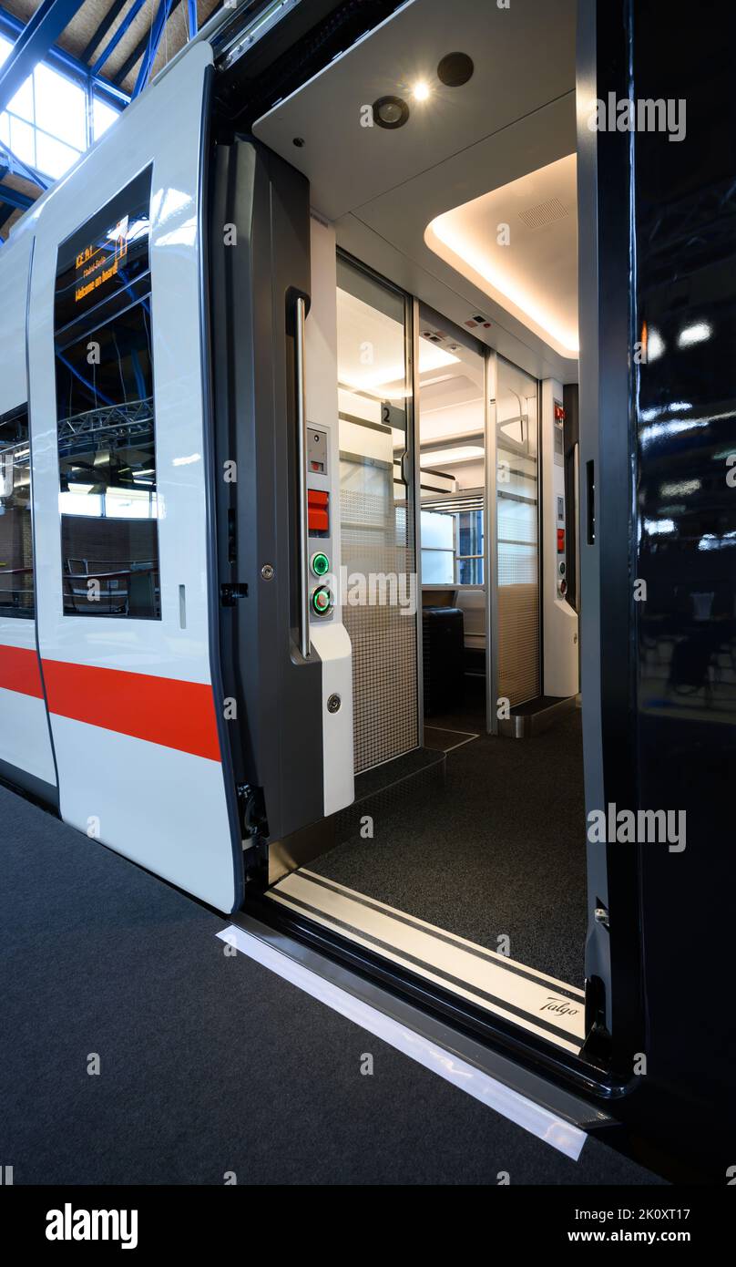 New talgo train hi-res stock photography and images - Alamy