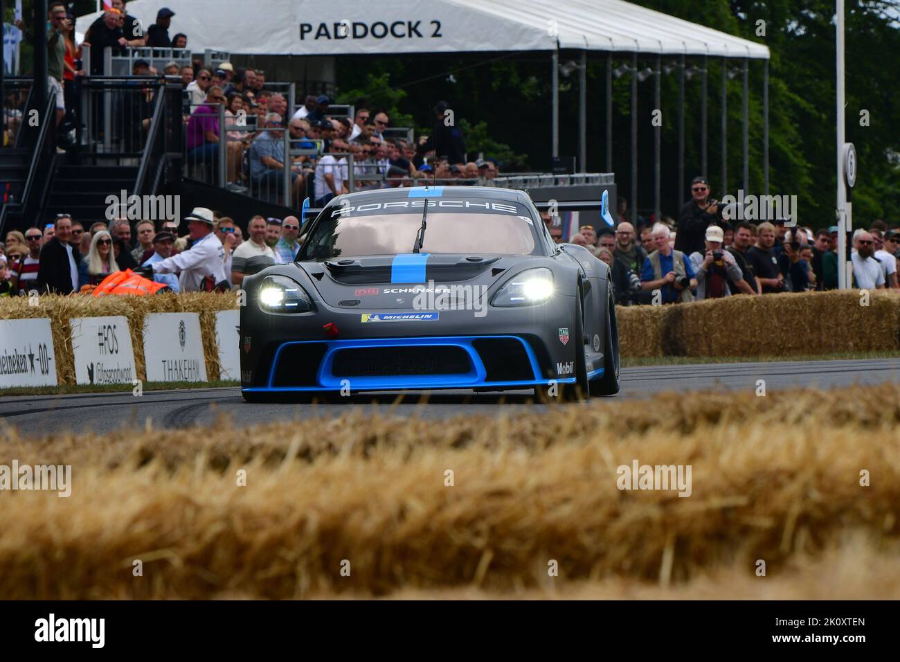 Porsche 718 cayman gt4 eperformance hi-res stock photography and images ...