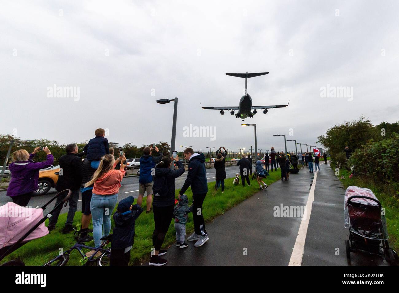 Royal Air Force C-17 Globemaster transport plane carrying the body of ...