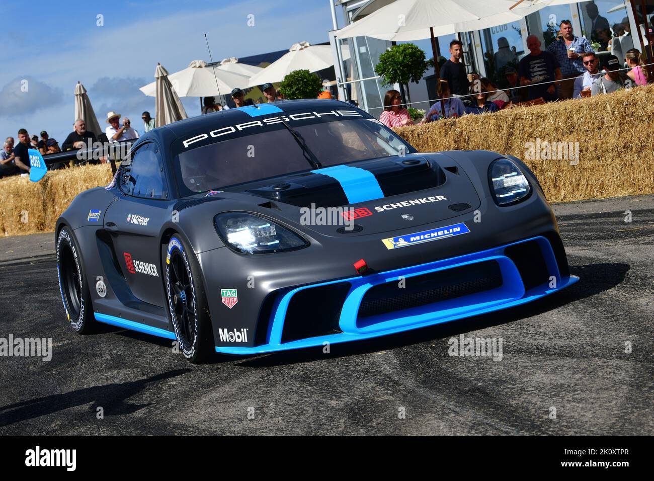 Porsche 718 cayman gt4 eperformance hi-res stock photography and images ...