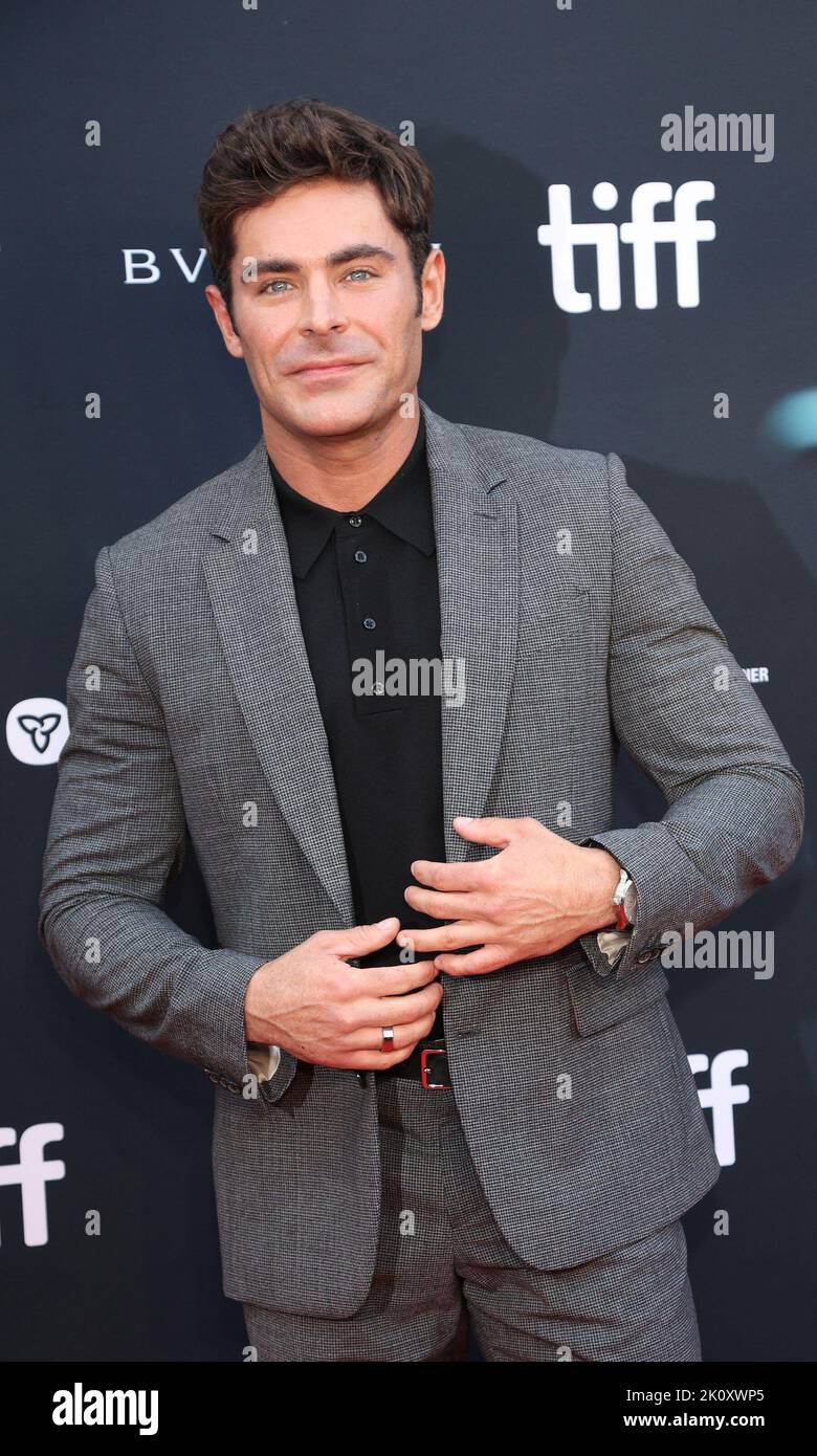 Zac efron 2022 hi-res stock photography and images - Alamy