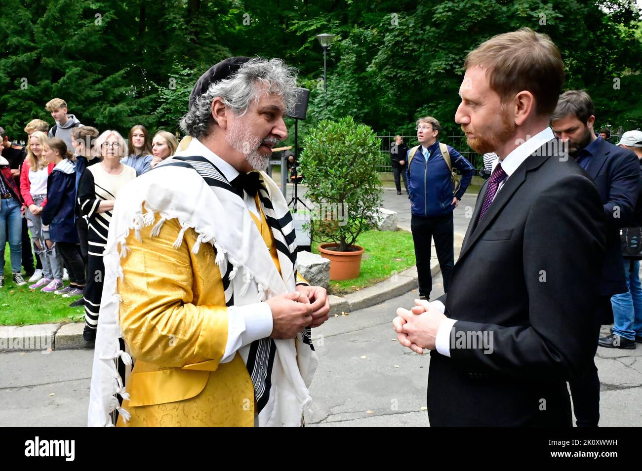 Im Bild: Alex Jacobowitz,Ministerpräsident Michael Kretschmer. Nach ...