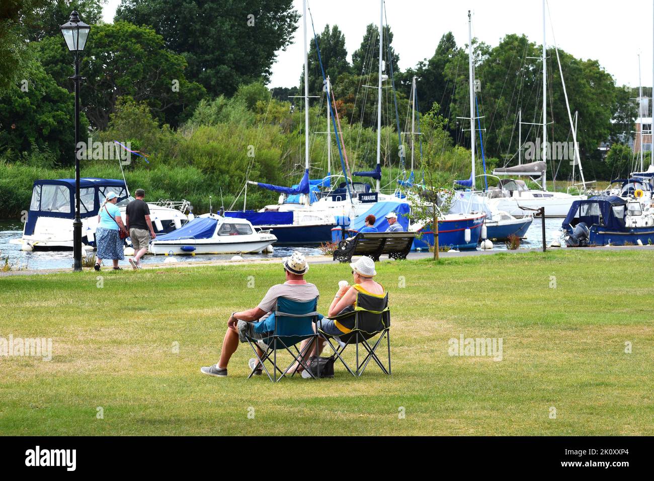 Positive ageing hi-res stock photography and images - Alamy