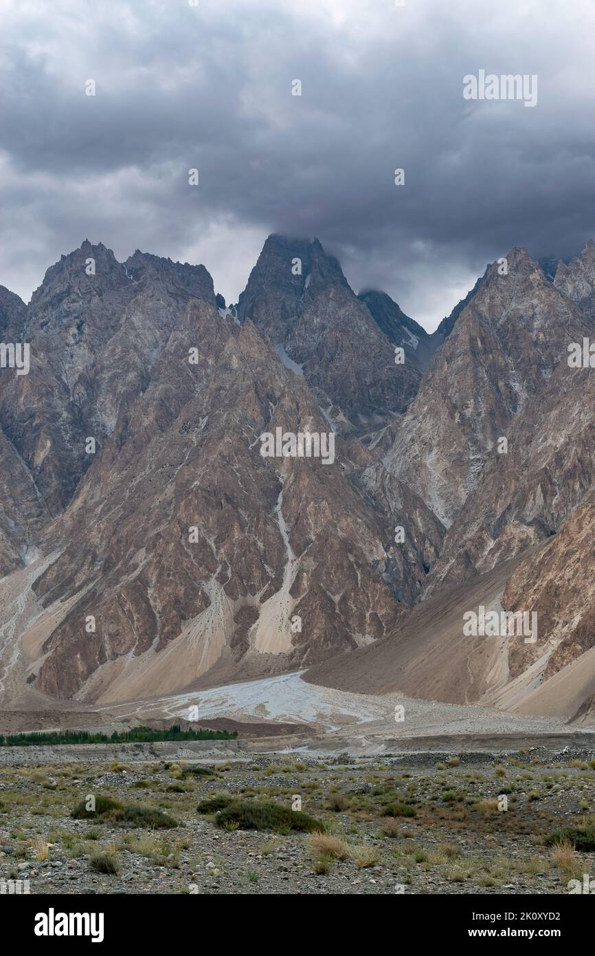 A vertical shot of the Passu cones, Pakistan Stock Photo - Alamy