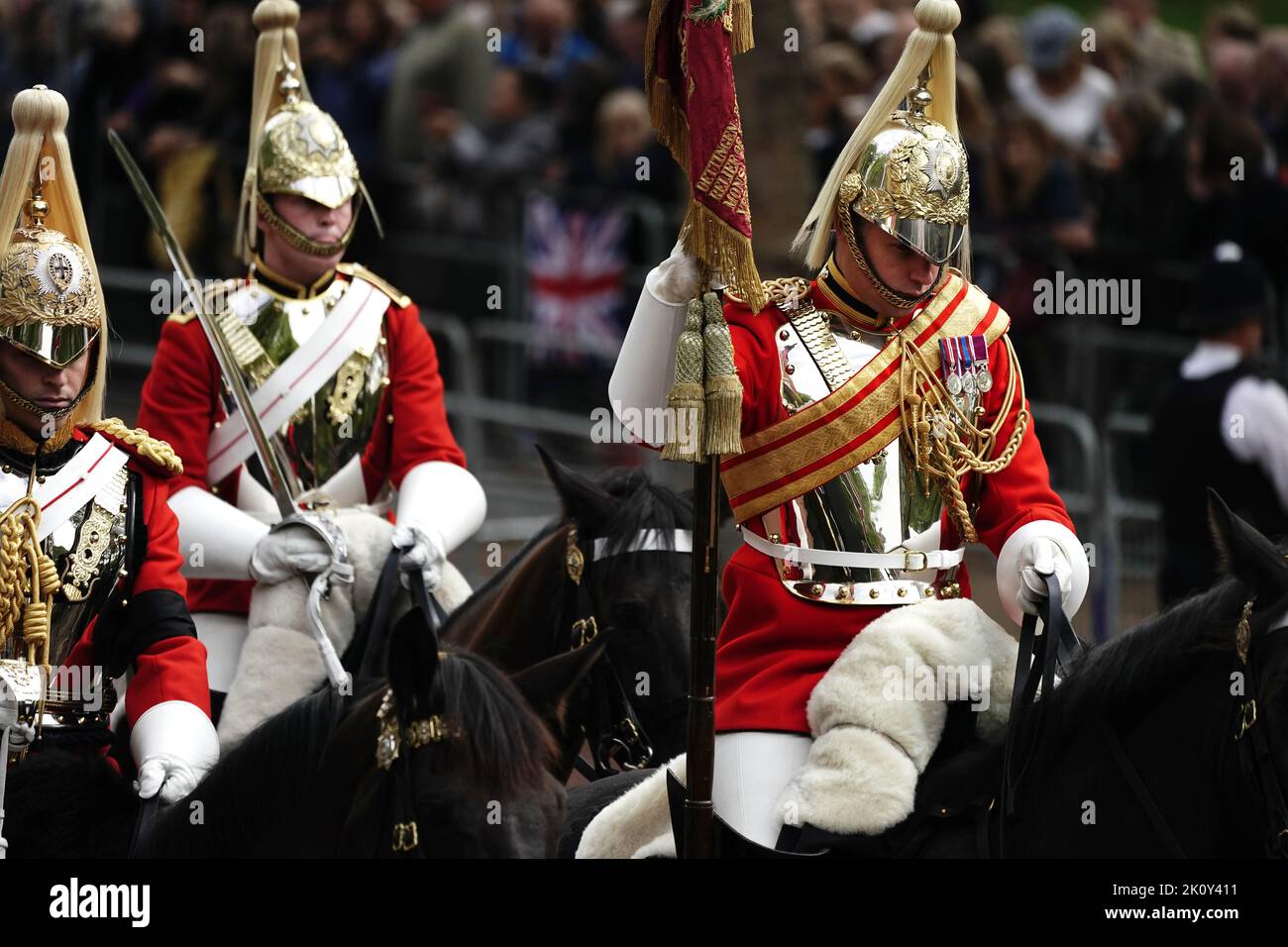 Members of the Life Guards household cavalry on the Mall ahead of the ...